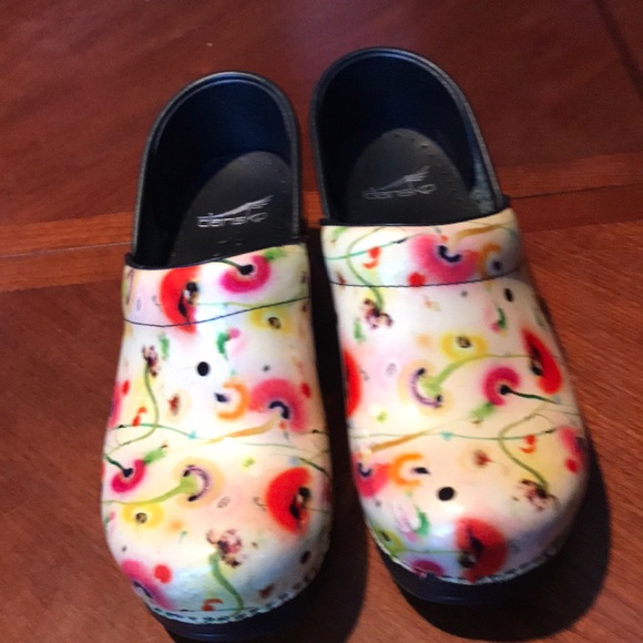 Dansko | Shoes | Dansko Floral Print Leather Clogs Shoes Size 37 | Poshmark